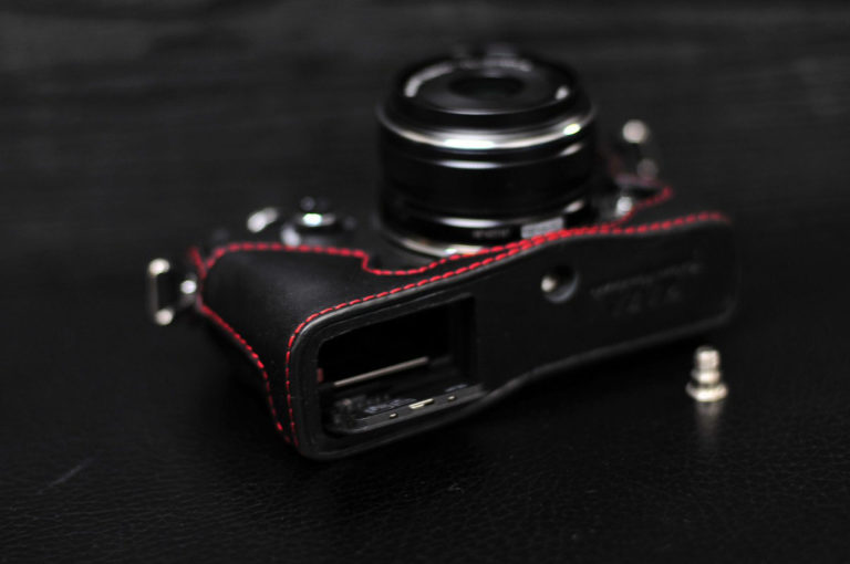 Shop Olympus Pen-F Half Case | Olympus Pen-F Leather Case