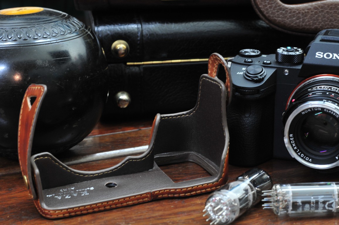 SONY A7R3 A7III camera leather case , the best protection for SONY A7R3